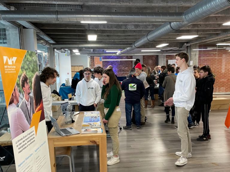 Être étudiant au Cours Diderot | Cours Diderot